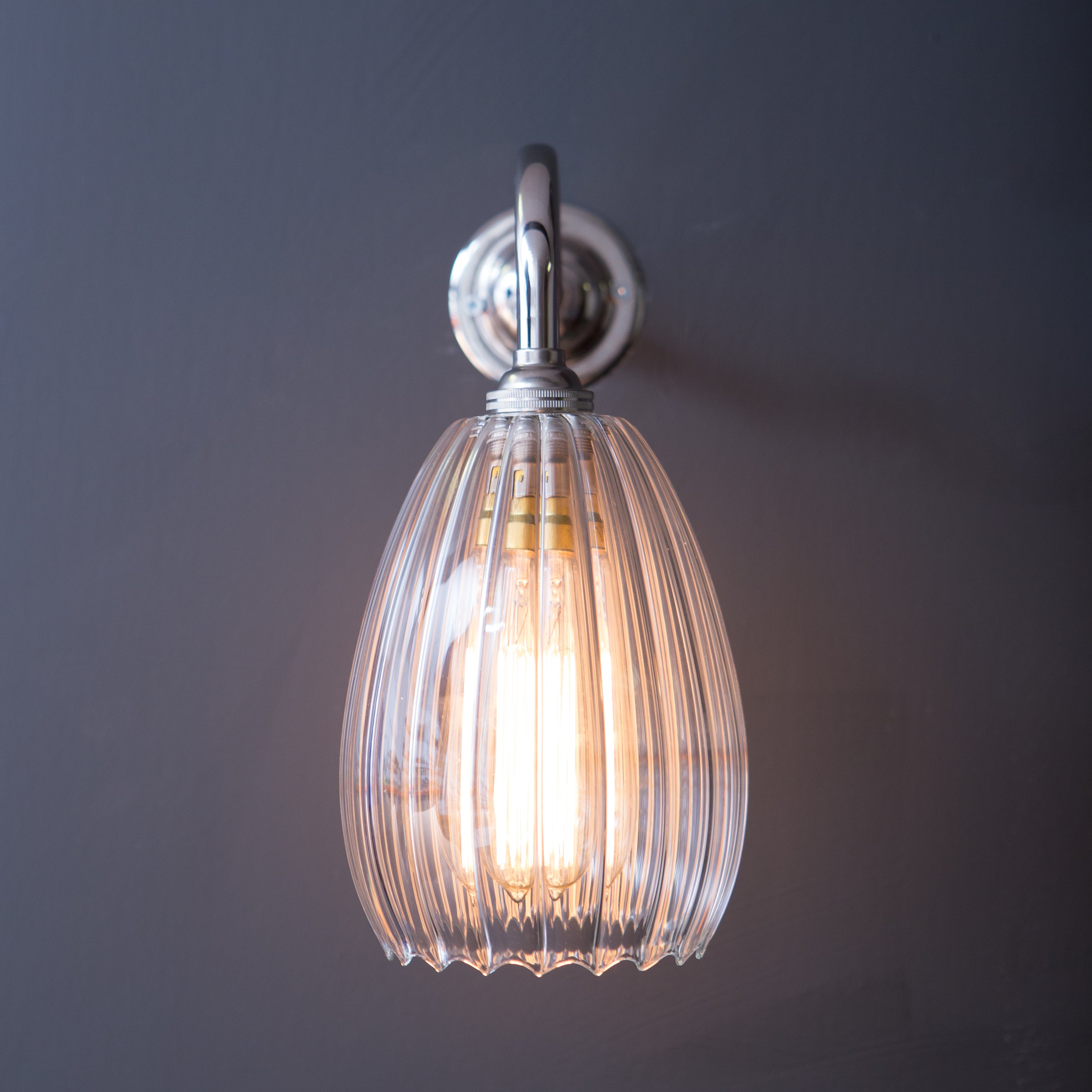 Classic Curved Clear Ribbed Glass Molly Wall Light – Glow Lighting