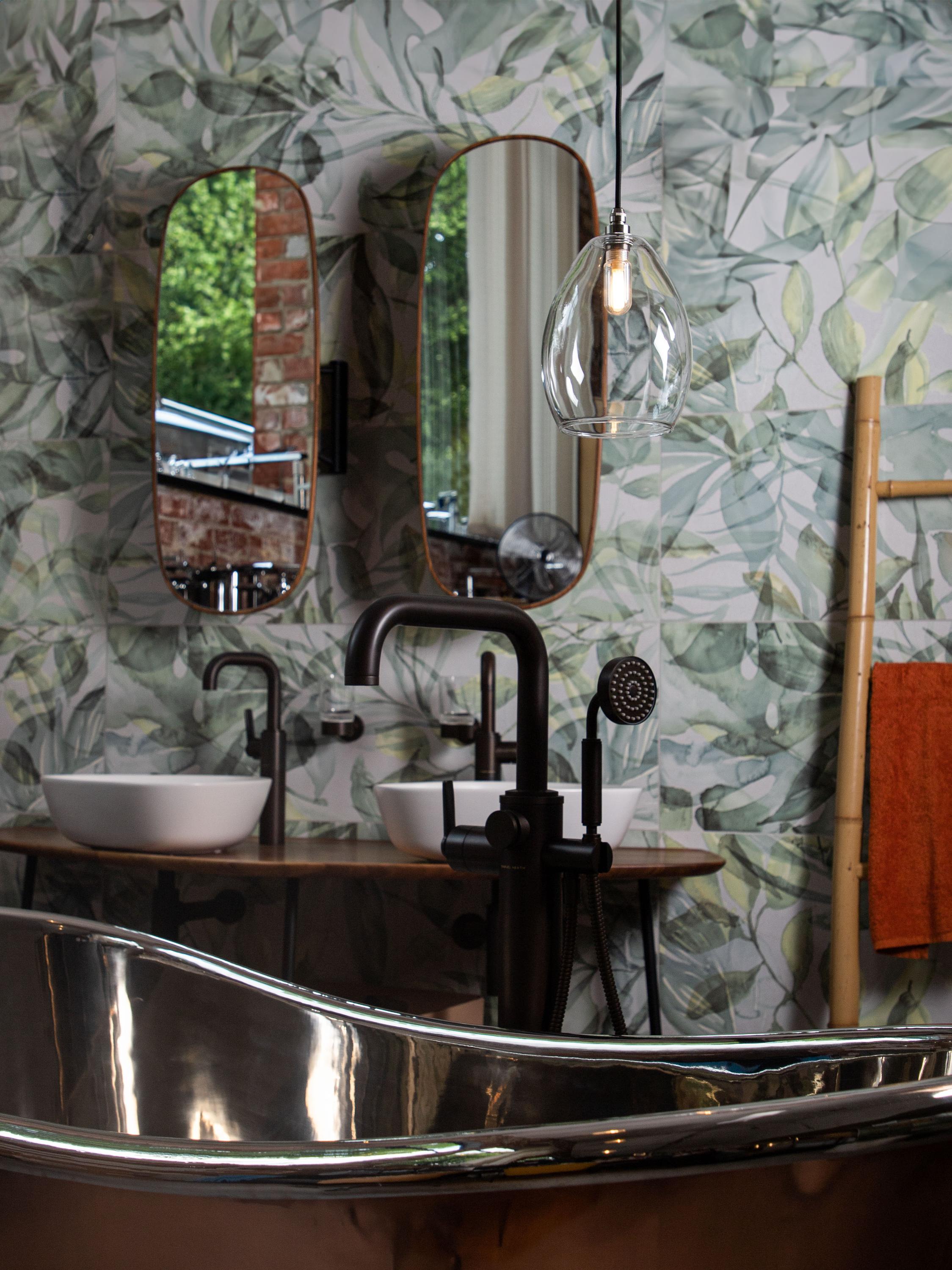 Medium Jules Bathroom Pendant | Hand Blown Clear Glass IP44 – Glow Lighting